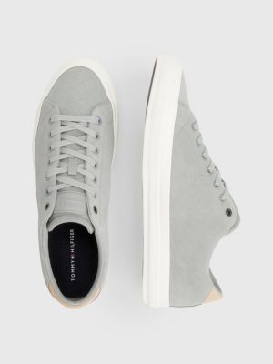Sneaker Aus Wildleder Mit Monogramm Grau Tommy Hilfiger
