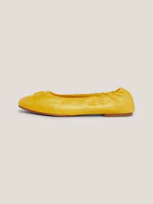 Elevated Leren Ballerina Met Monogram Geel Tommy Hilfiger