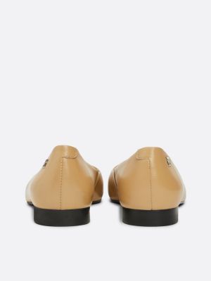 Leren Ballerina Met Spitse Neus En Monogram Khaki Tommy Hilfiger